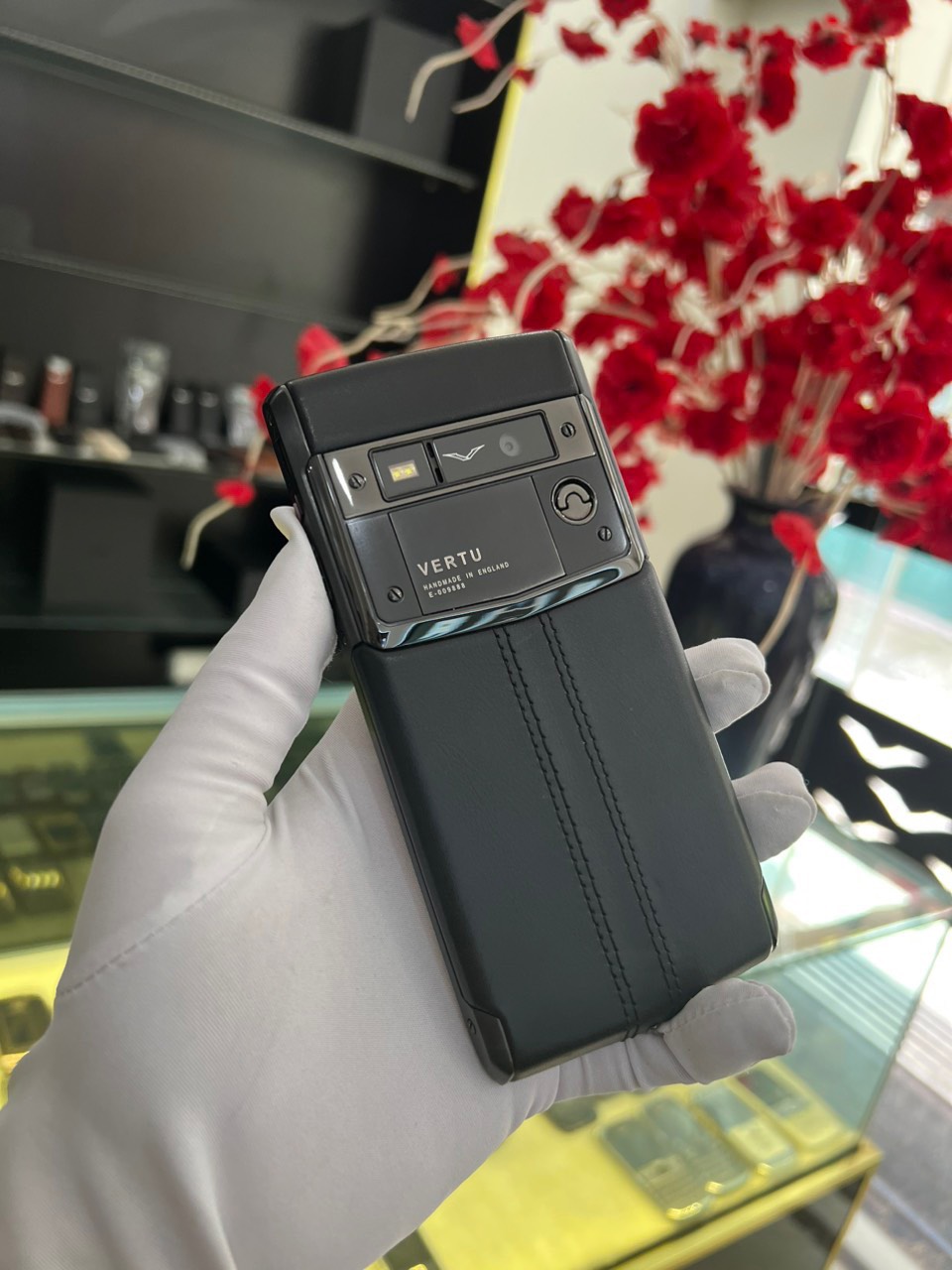 Điện Thoại Vertu Signature Touch 1 cánh - Di Động Cổ