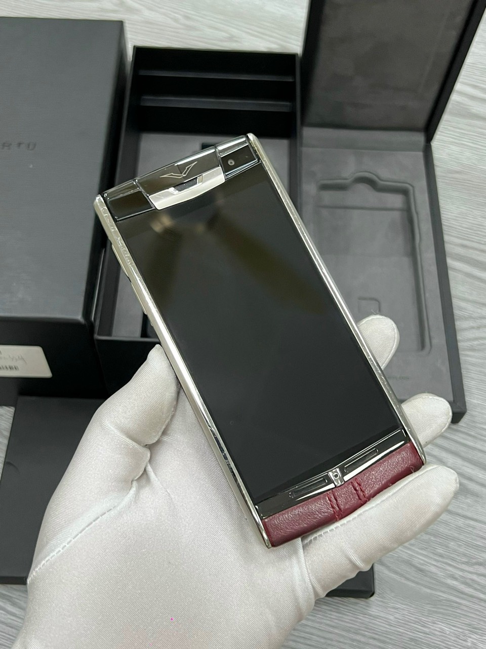Điện Thoại Vertu Signature Touch 1 cánh - Di Động Cổ
